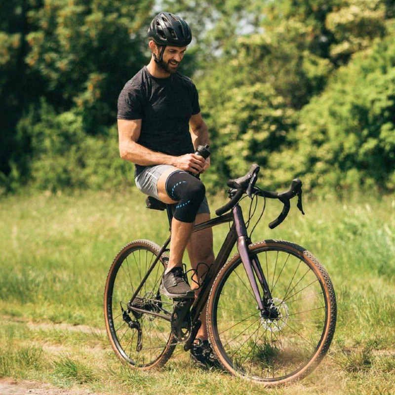 Compex Activ' Compression Knee Support - MedicalSupplies.co.uk