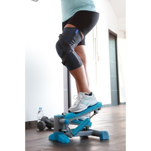 Thuasne Action Reliever OA Knee Brace - MedicalSupplies.co.uk